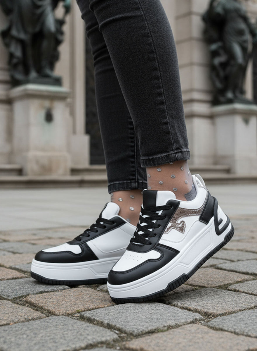 BRIGIDA - Sneakers bianche con zeppa e dettagli neri – Alexoo